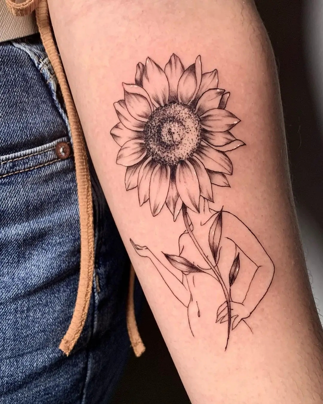 29 Wholesome Sunflower Tattoo Designs And Styles You Need To Save ...