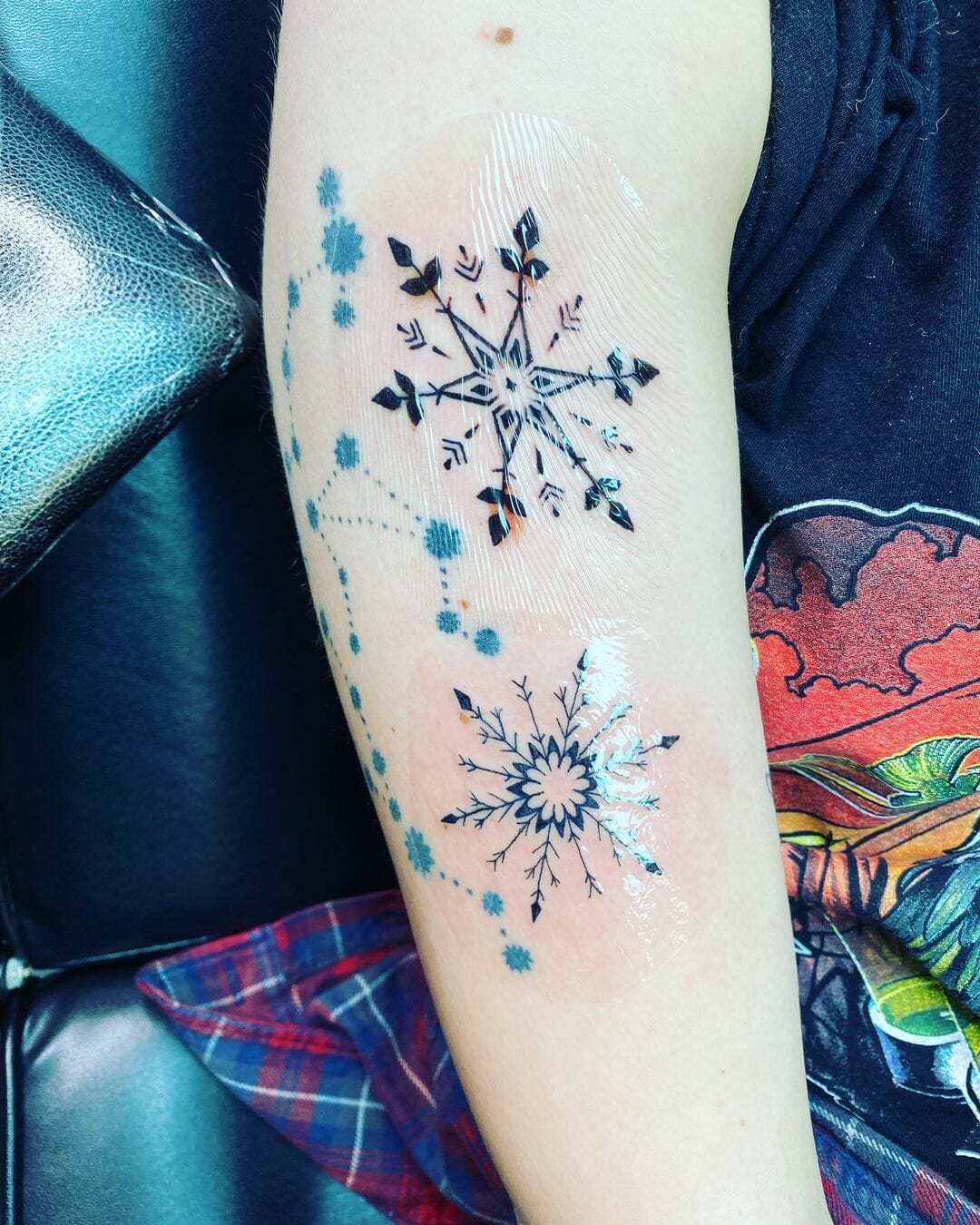 50+ Unique Snowflake Tattoo Concepts for Delicate Beauty - Psycho Tats