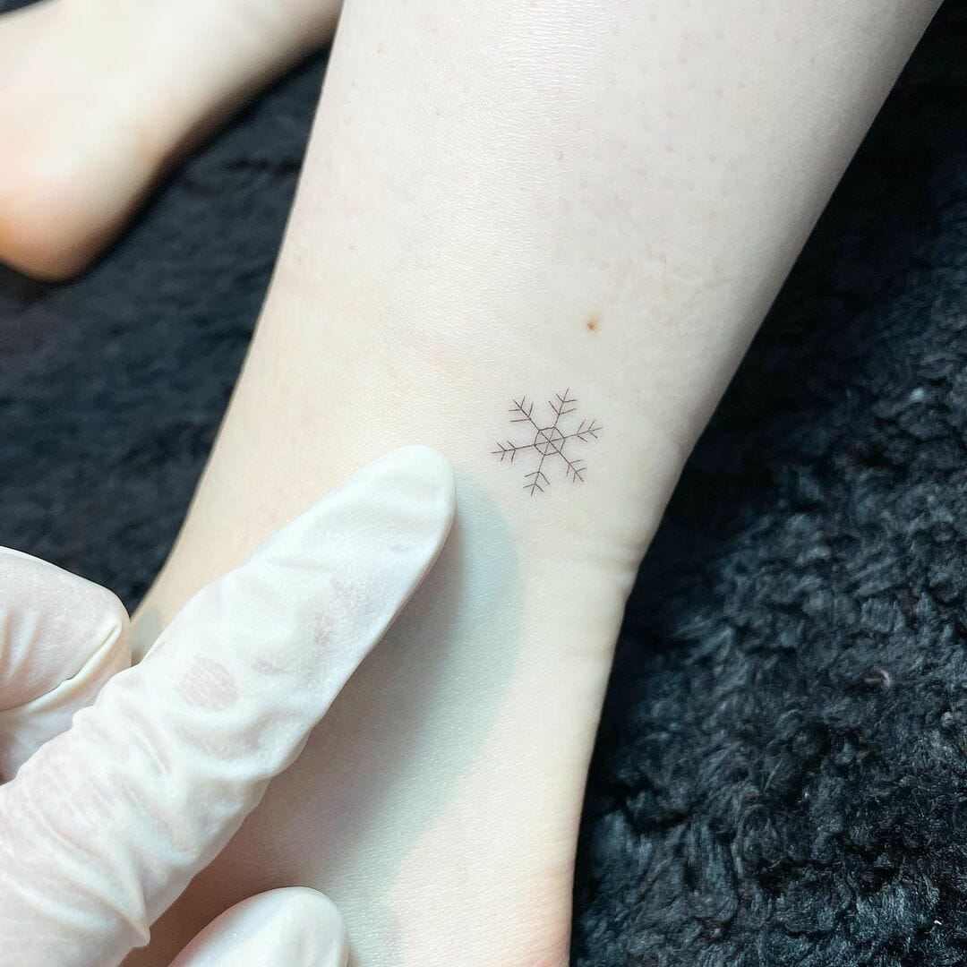50+ Unique Snowflake Tattoo Concepts for Delicate Beauty - Psycho Tats