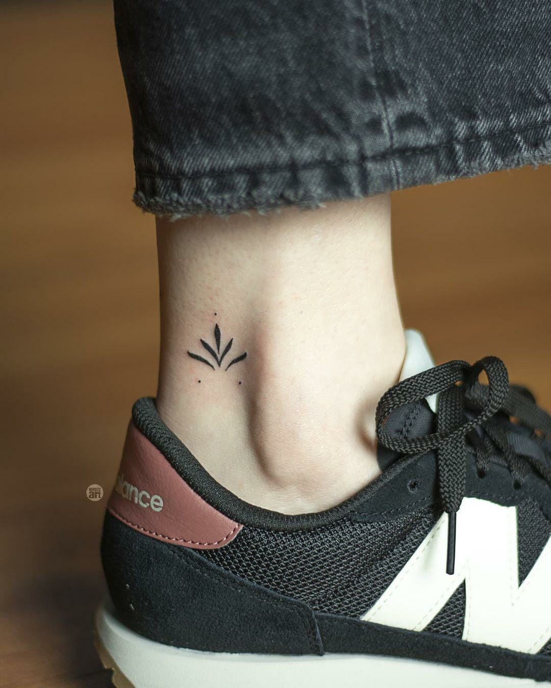 53 Flirty and Fun Ankle Tattoo Designs to Show Off Your Personality ...