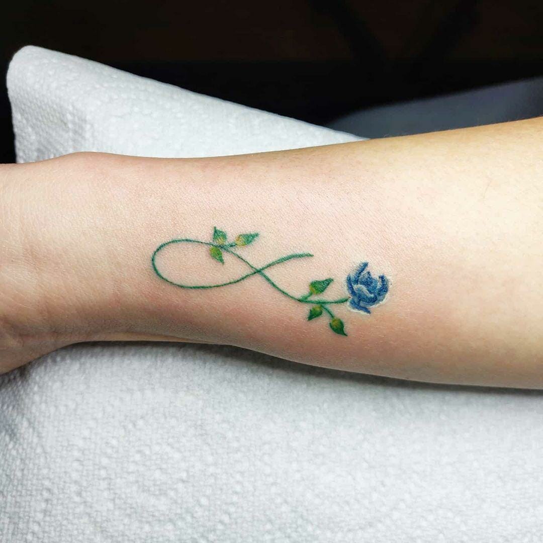 35 Unique And Creative Infinity Tattoo Ideas You Can’T Ignore - Psycho Tats
