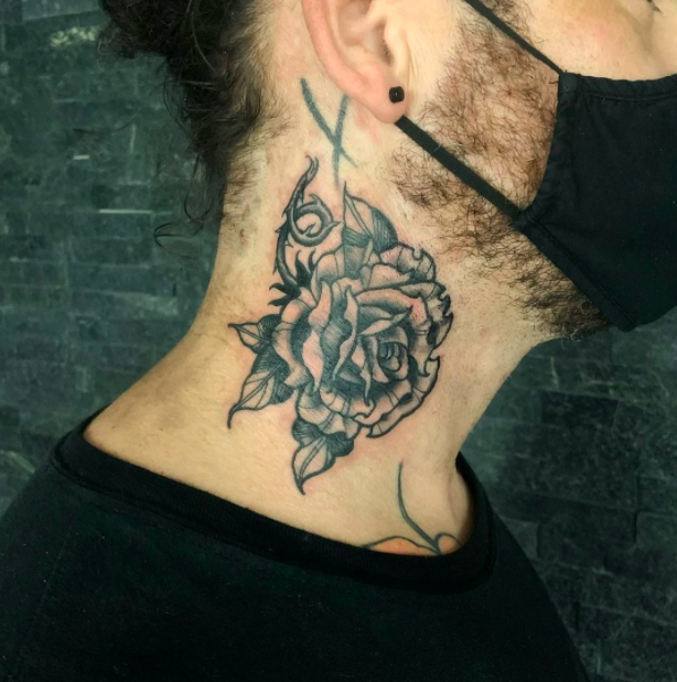 44 Great Modern Rose Tattoo Ideas For Neck - Psycho Tats