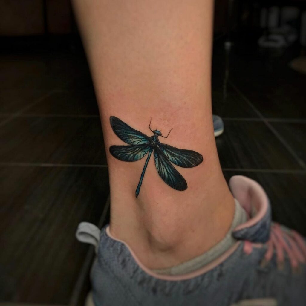 56 Artistic And Delicate Dragonfly Tattoo Ideas To Ink On The Body ...