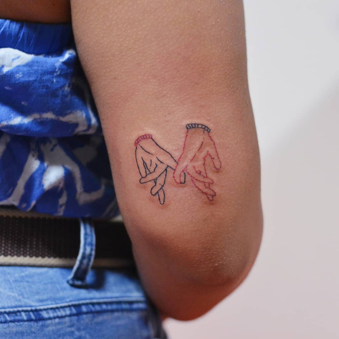 54 Favorite And Adorable Pinky Promise Tattoo Designs To Share - Psycho ...