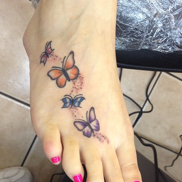 73 Delightful And Creative On Foot Butterfly Tattoo For Lovers - Psycho ...