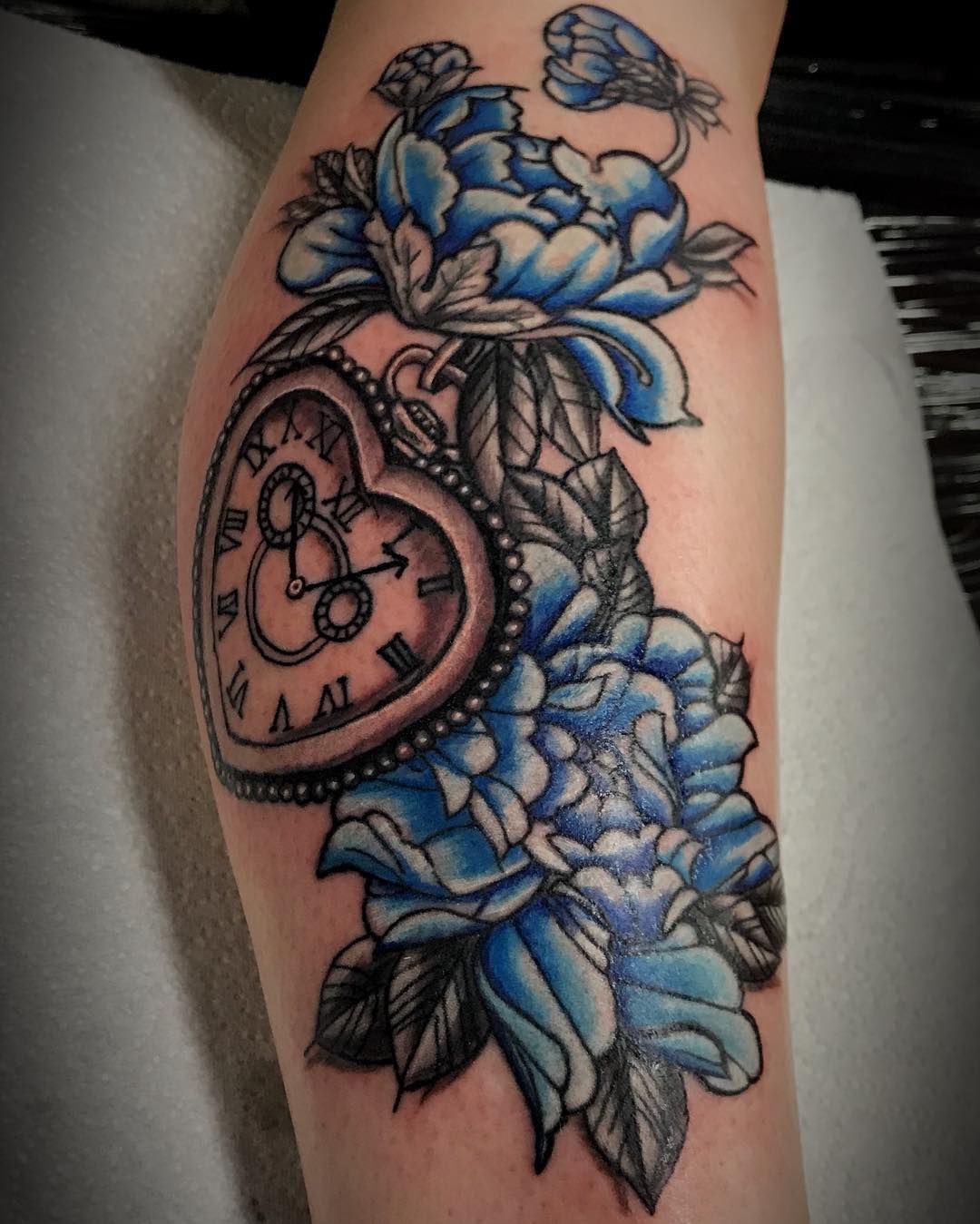 60 Floral Moments: Captivating Flower Clock Tattoos to Inspire - Psycho ...