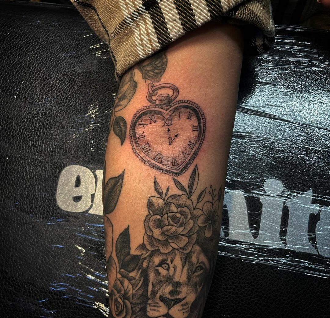 32 New Incredible Clock Tattoo Designs for Best Inking - Psycho Tats