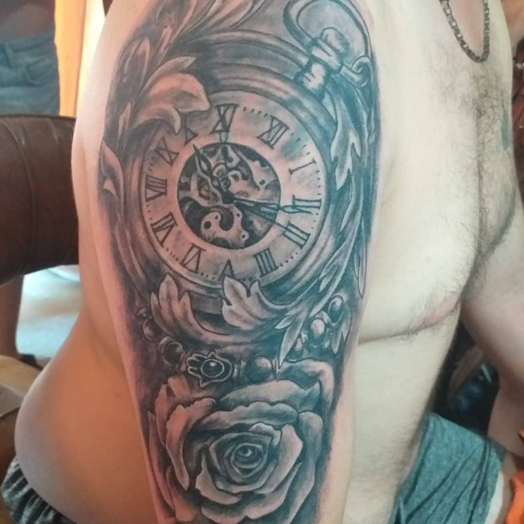 32 New Incredible Clock Tattoo Designs for Best Inking - Psycho Tats