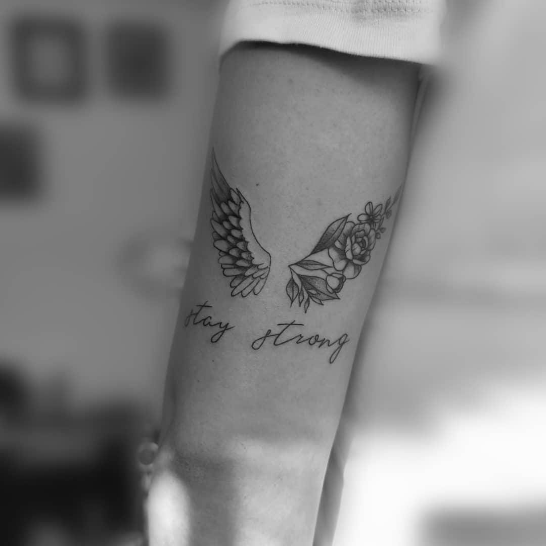 Alluring Stay Strong Phrase Tattoo Ideas - Psycho Tats