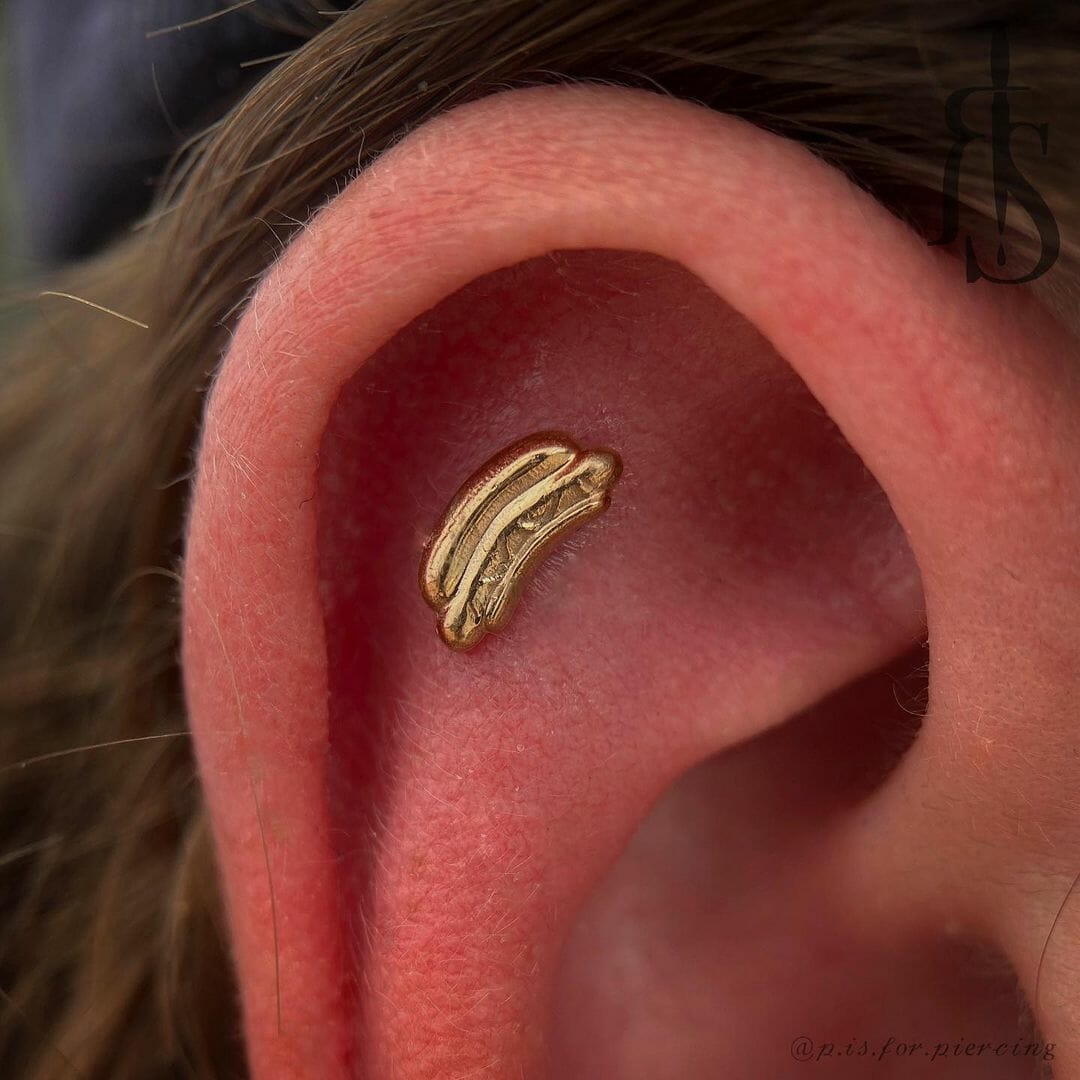 45 Impressive Flat Piercing Ideas That You’ll Be Smitten To See ...