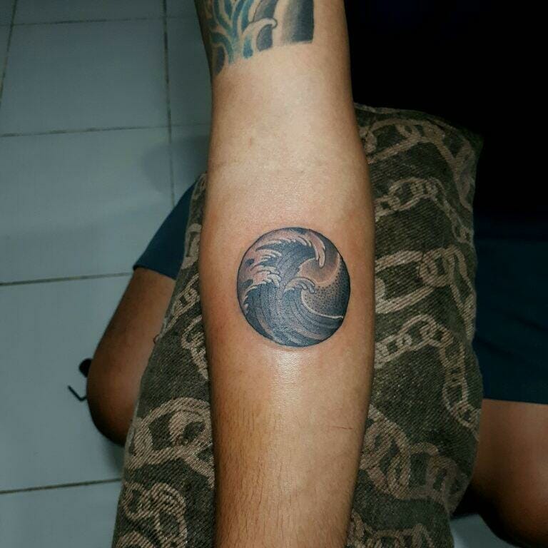 71 Incredible and Inspiring Wave Tattoo Designs Giving you Endless Ink ...