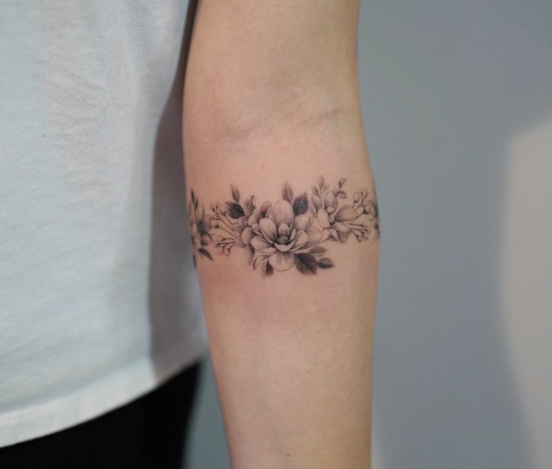 57 Vine Tattoos- A Comprehensive Gallery of Nature’s Artistry - Psycho Tats