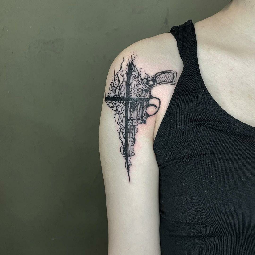 50 Cross Tattoo Concepts for Shoulder: Blending Faith and Aesthetics ...