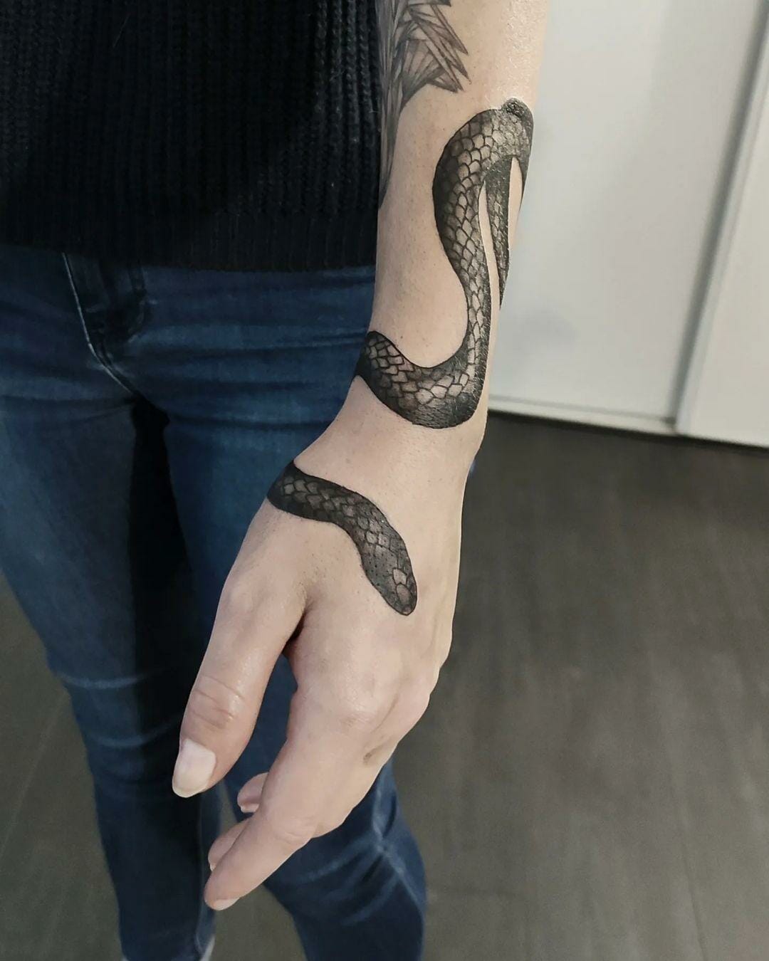 106 Wrist Snake Tattoos That Symbolize Transformation And Power ...