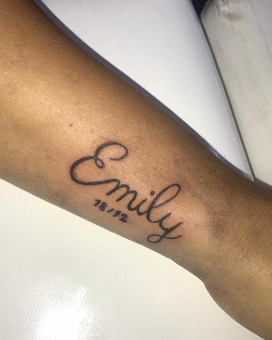 71 Captivating Name Tattoos for Your Wrist – Everlasting Impressions ...