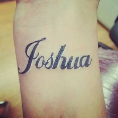71 Captivating Name Tattoos for Your Wrist – Everlasting Impressions ...
