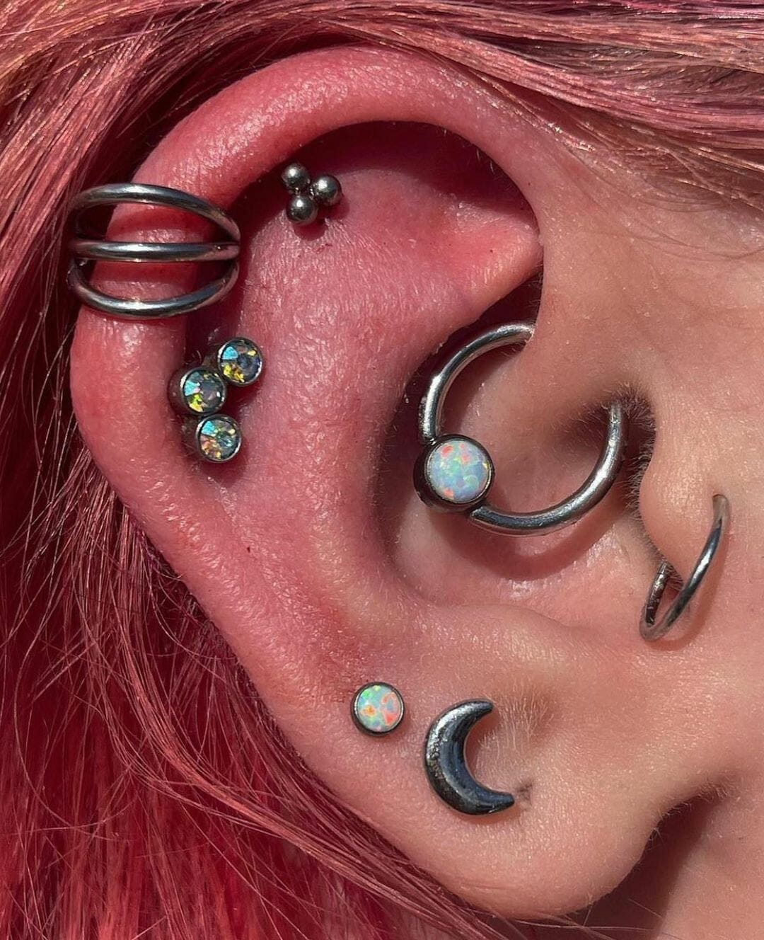 25+ Awe-Inspiring Tragus Piercing Ideas That You’ll Fall In Love With ...