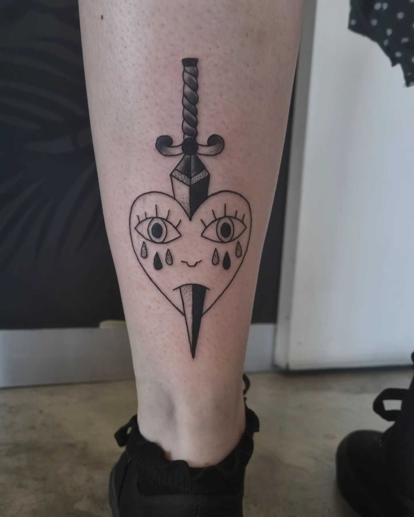 20+ Iconic Crying Heart Tattoo Designs That Portray The Broken Heart ...