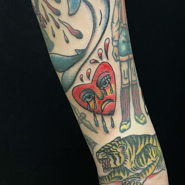 20+ Iconic Crying Heart Tattoo Designs That Portray The Broken Heart ...