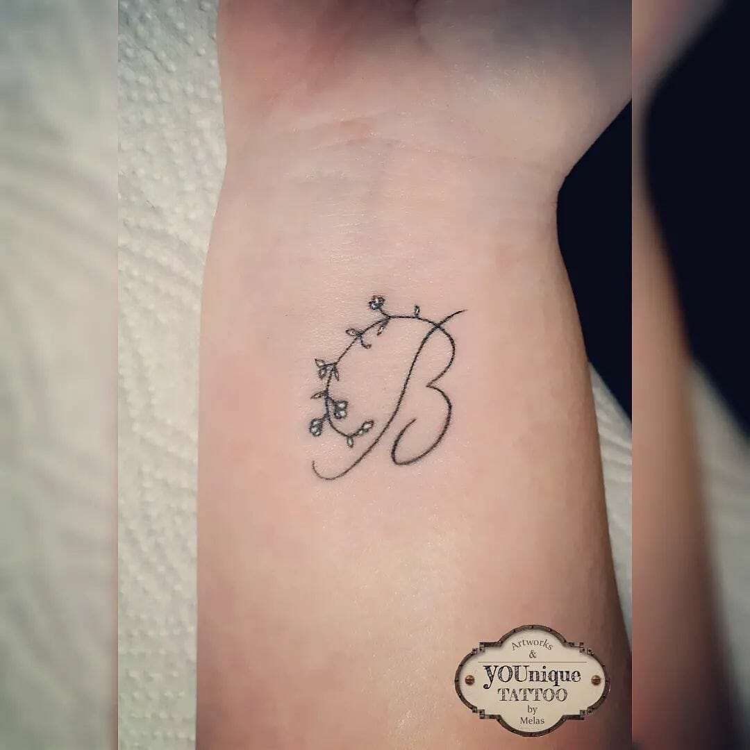 54 Initials Tattoos For Wrist- Express Yourself with Letter Art - Psycho Tats