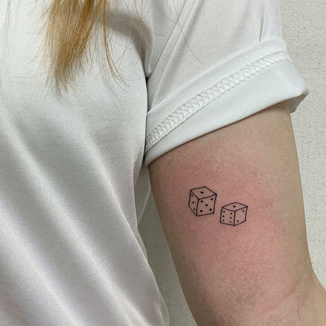 36 Delightful and Iconic Dice Tattoo With Gleaming Personality - Psycho ...