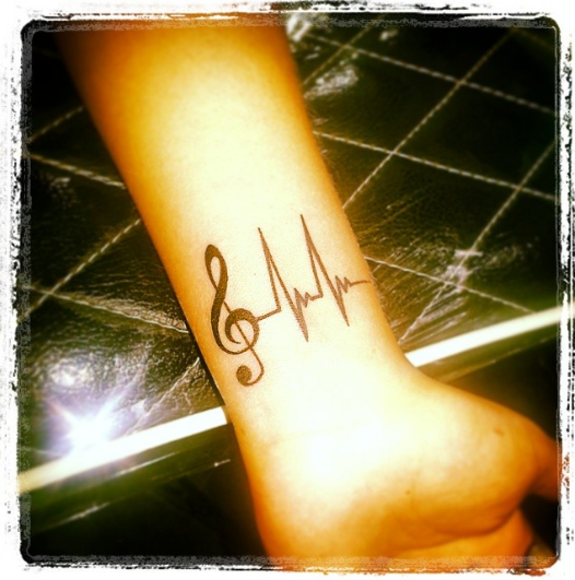 23 Adorable Music Note Tattoo Ideas - Psycho Tats