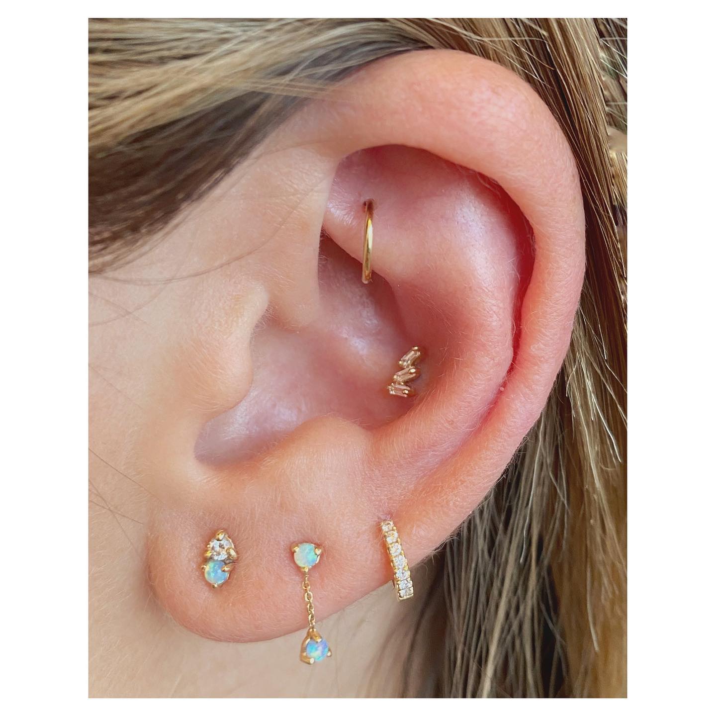 5+ Double Helix Piercing Ideas To Flaunt Your Love For Piercing ...
