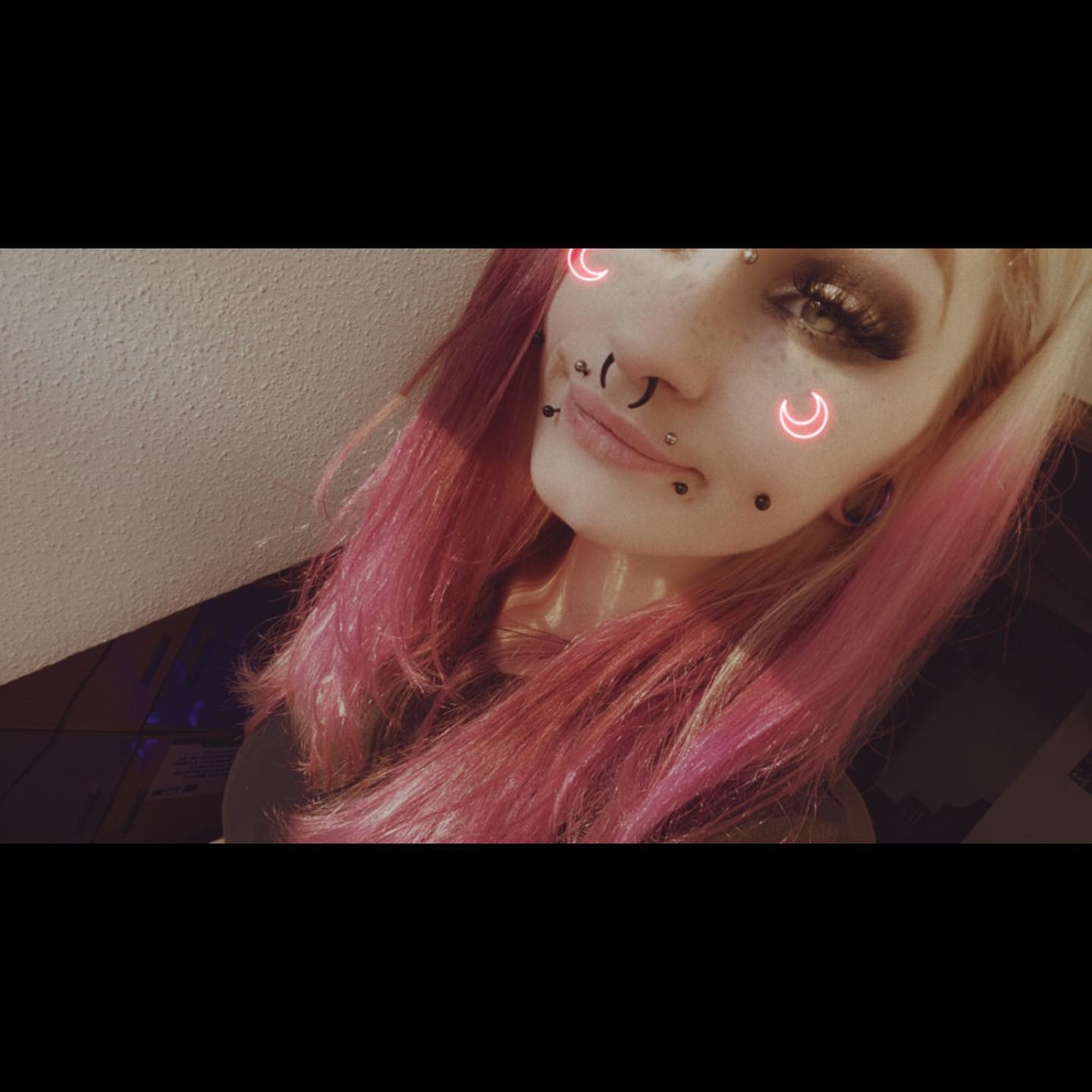 18+ Canine Bites Piercing Ideas To Enhance Your Appearance - Psycho Tats