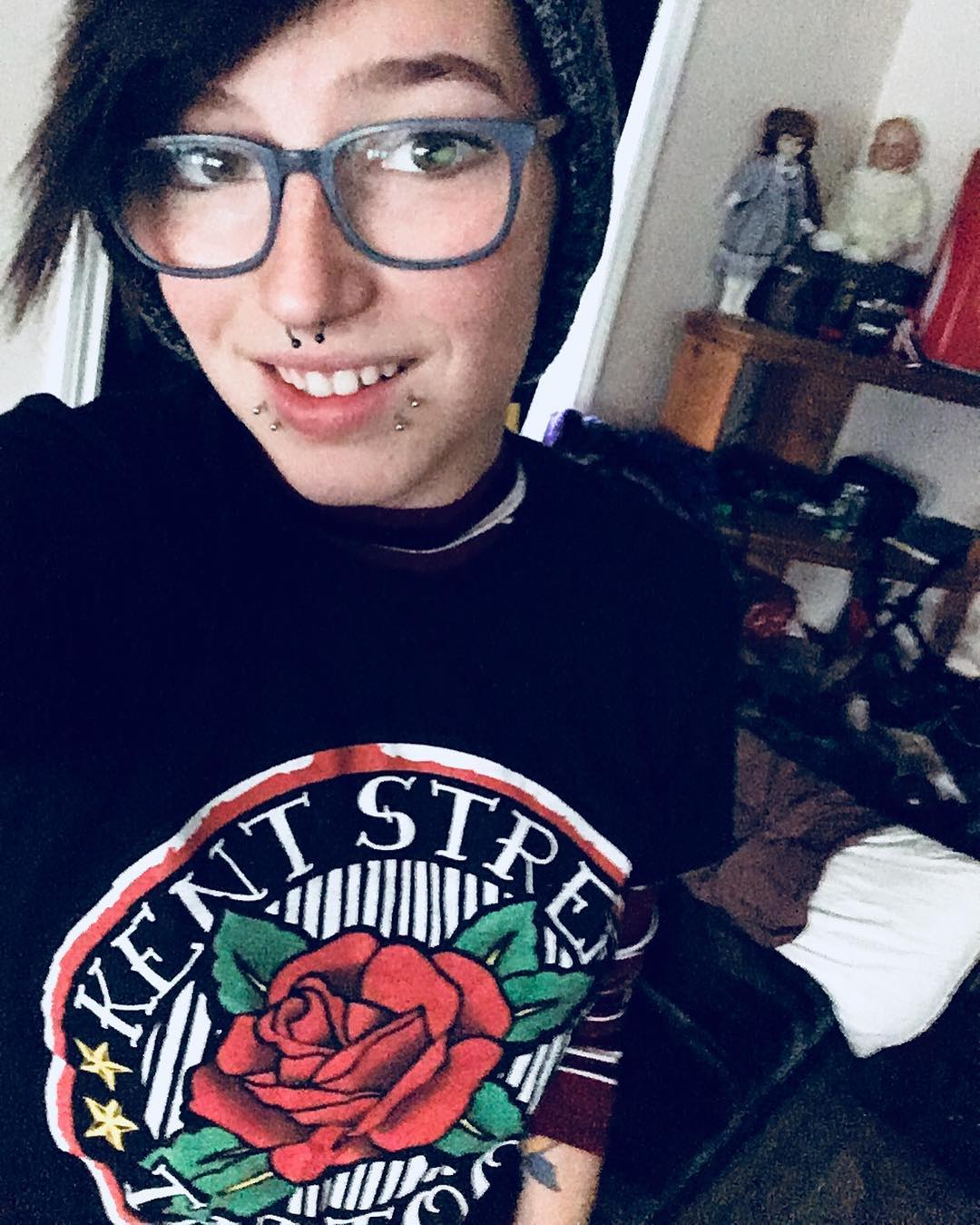 Sink Your Teeth into These 10 Eye-Catching Shark Bite Piercing Concepts ...