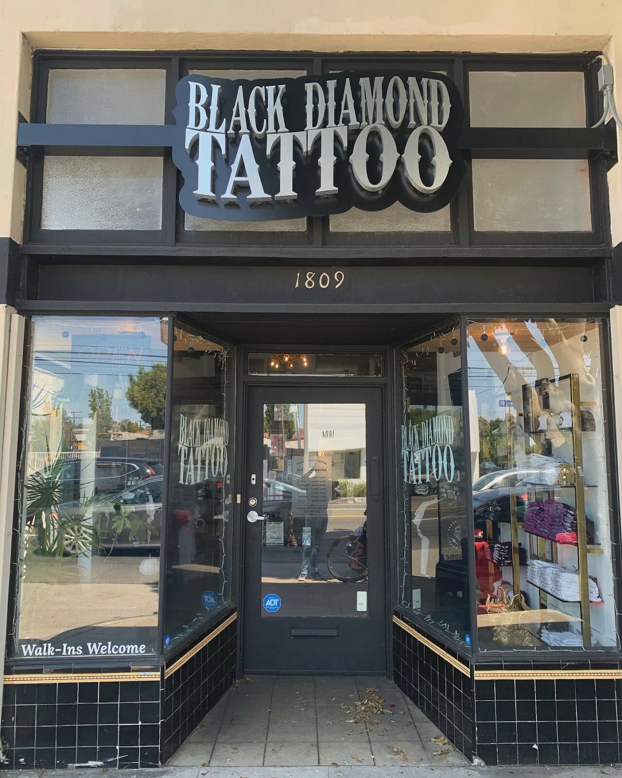 12 Favorable Tattoo Shops In California To Show Off Your Looks - Psycho ...
