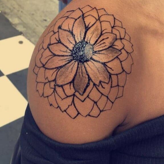 51 Winsome Henna Tattoo Ideas For Shoulder That You’ll Love - Psycho Tats