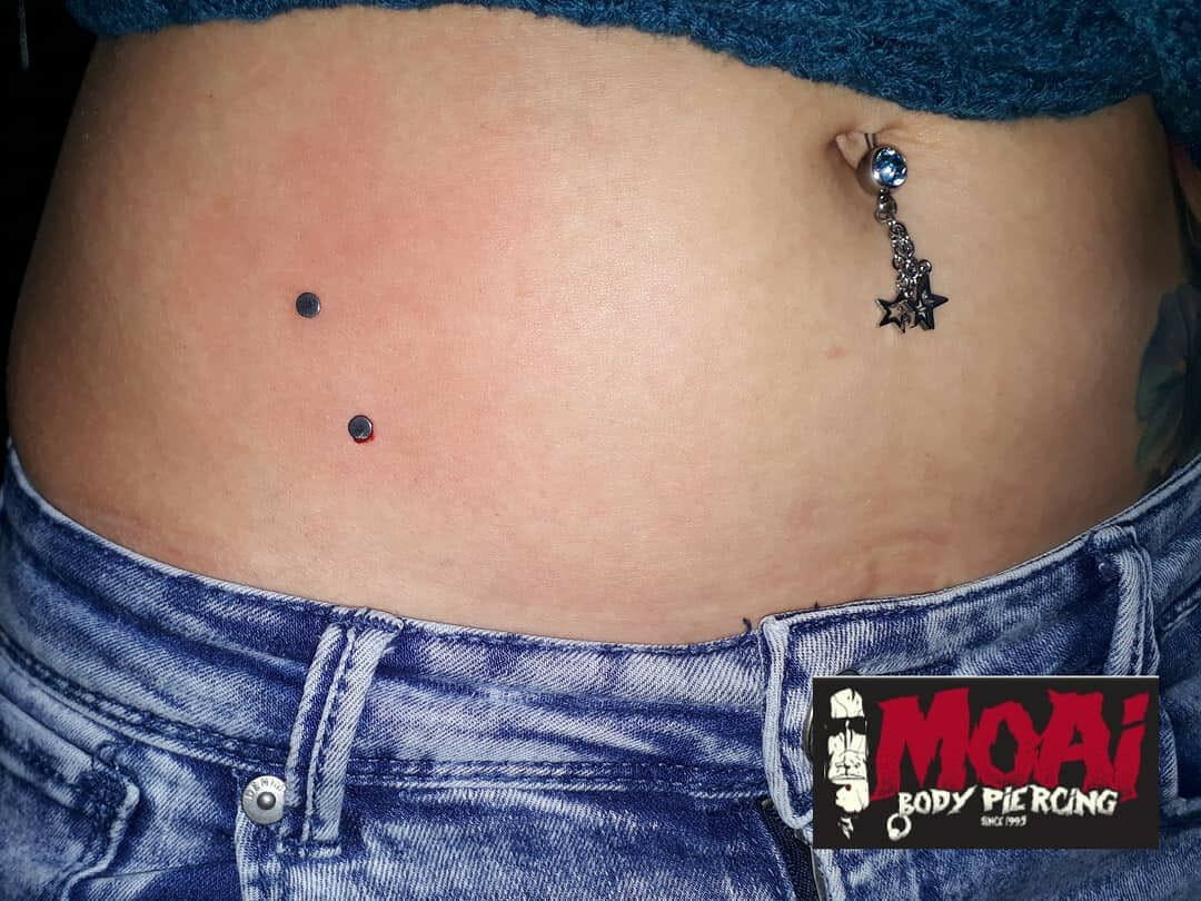 22+ Must-Try Hip Piercing Ideas To Show Off Your Toned Body - Psycho Tats