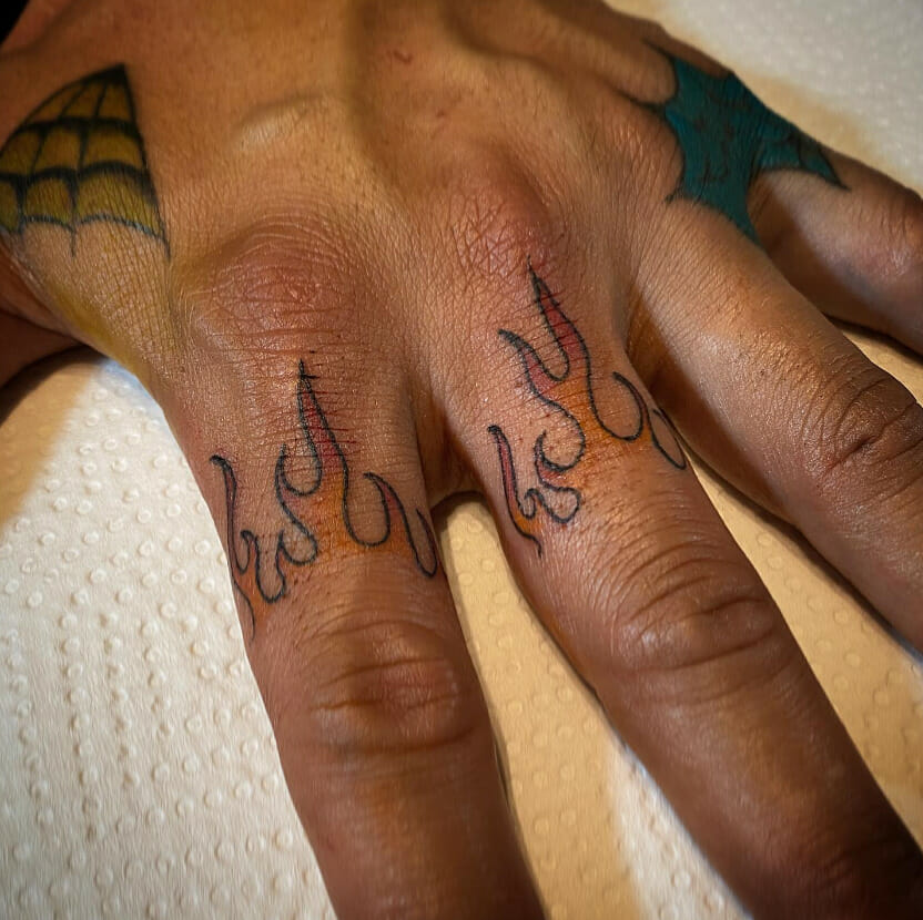 41 Charismatic Finger Tattoo Designs for Men - Psycho Tats