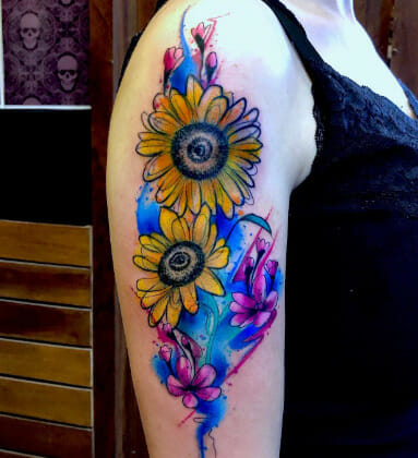 Beauty in Fluidity: Exploring the Meaning Behind Watercolor Flower ...