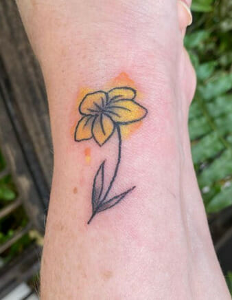 Beauty in Fluidity: Exploring the Meaning Behind Watercolor Flower ...