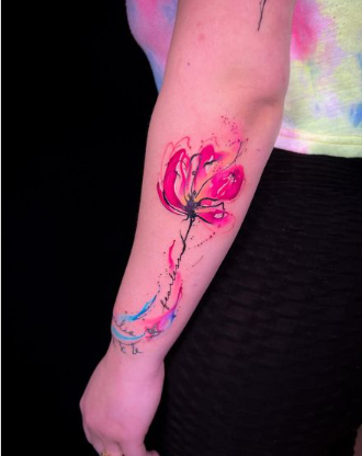 Beauty in Fluidity: Exploring the Meaning Behind Watercolor Flower ...