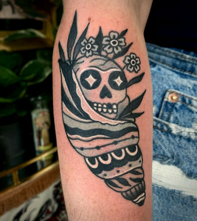 51 Latest Design Seashell Tattoo with Meaning - Psycho Tats