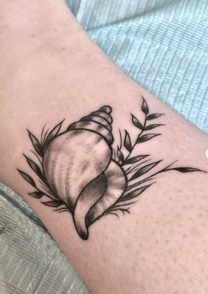 51 Latest Design Seashell Tattoo with Meaning - Psycho Tats