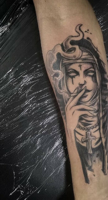 17 Valak Tattoo Designs That Will Leave You Breathless - Psycho Tats