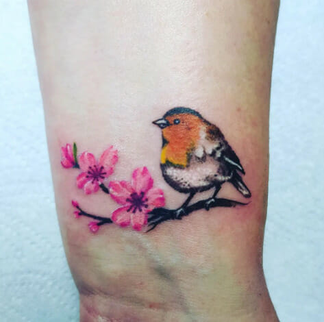 59 Robin Tattoos – Majestic Ink for Nature Enthusiasts - Psycho Tats
