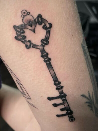41 Skeleton Key Tattoo Designs Unlocking Passion with Ink - Psycho Tats