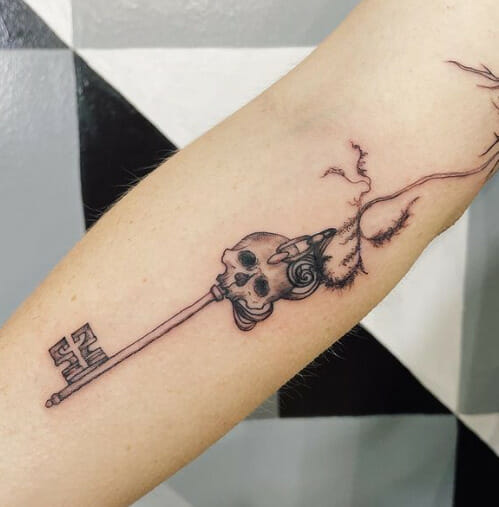 41 Skeleton Key Tattoo Designs Unlocking Passion with Ink - Psycho Tats