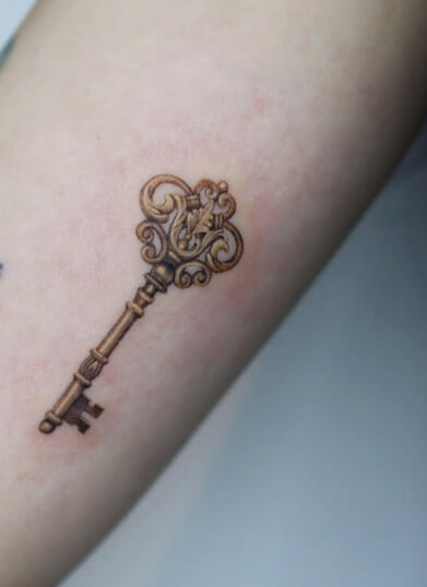 41 Skeleton Key Tattoo Designs Unlocking Passion with Ink - Psycho Tats