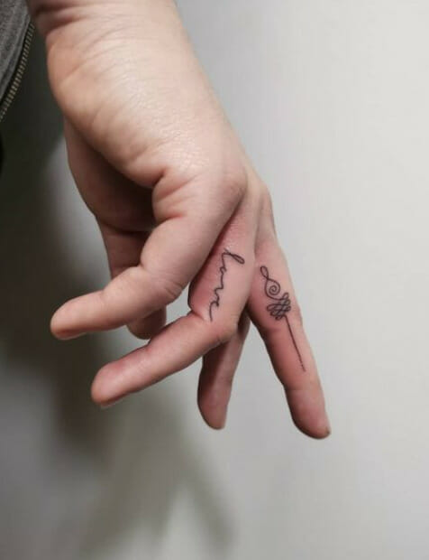 51 Tiny Finger Tattoo Ideas for Subtle Style Statements - Psycho Tats