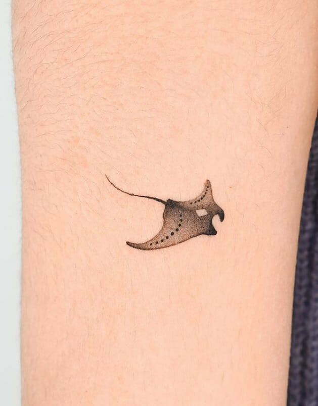 25 Stingray Tattoo- Discover the Artistry of Ocean-inspired Body Art ...