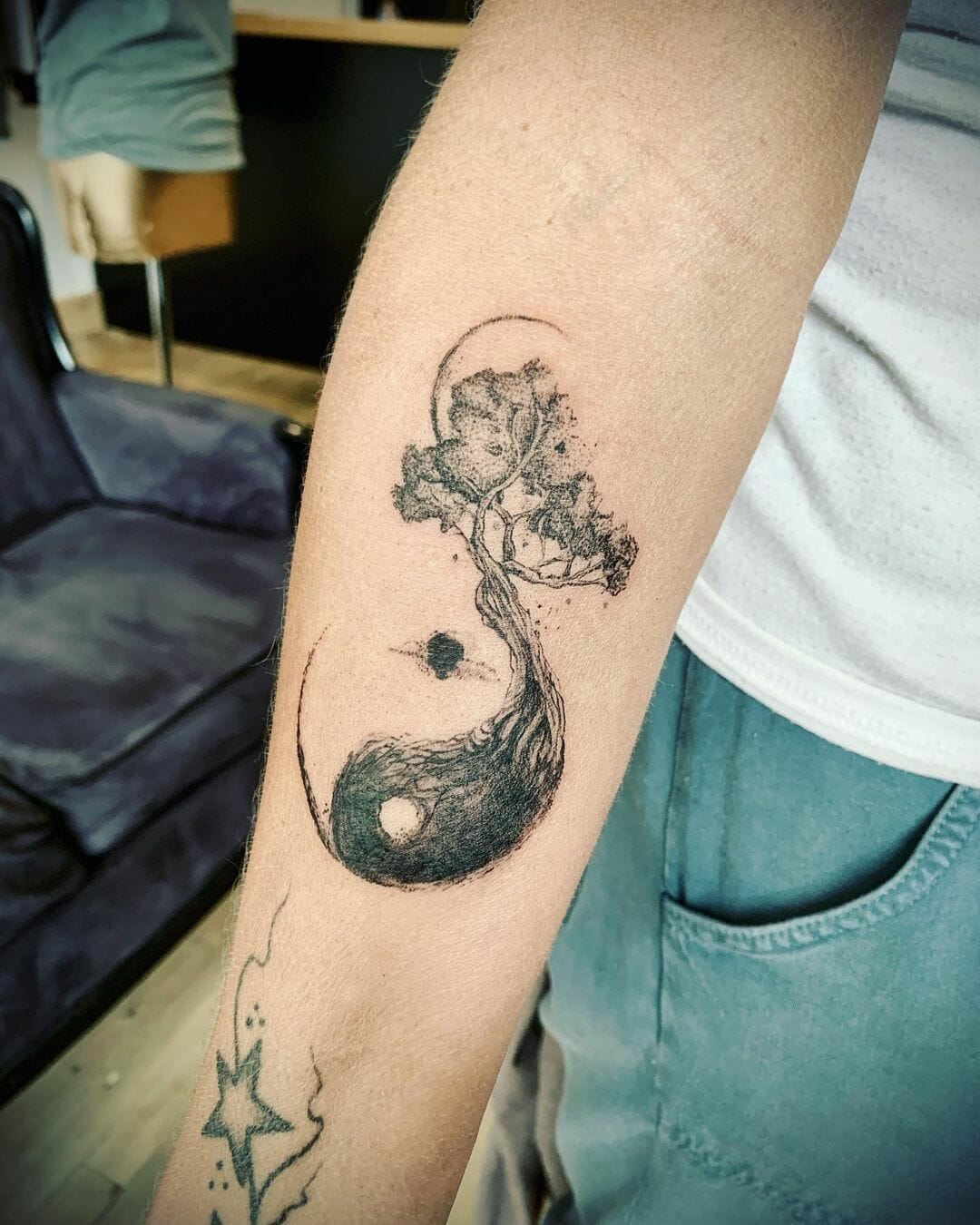 55 Yin Yang Tattoo Inspirations- Balancing Light And Dark - Psycho Tats