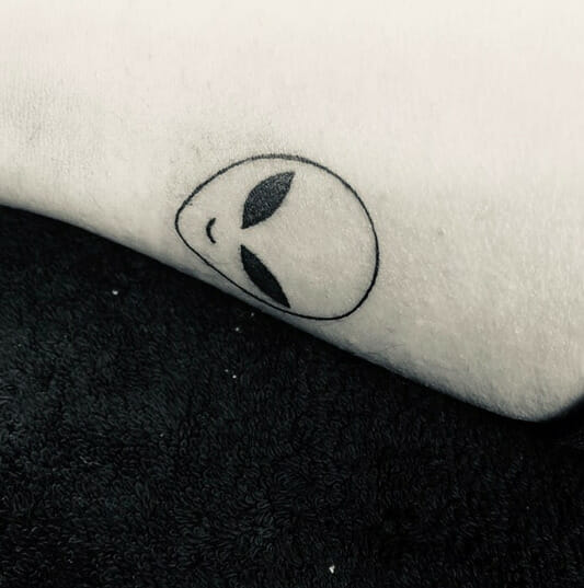 15 Alien Head Tattoo Designs That Are Out of This World - Psycho Tats